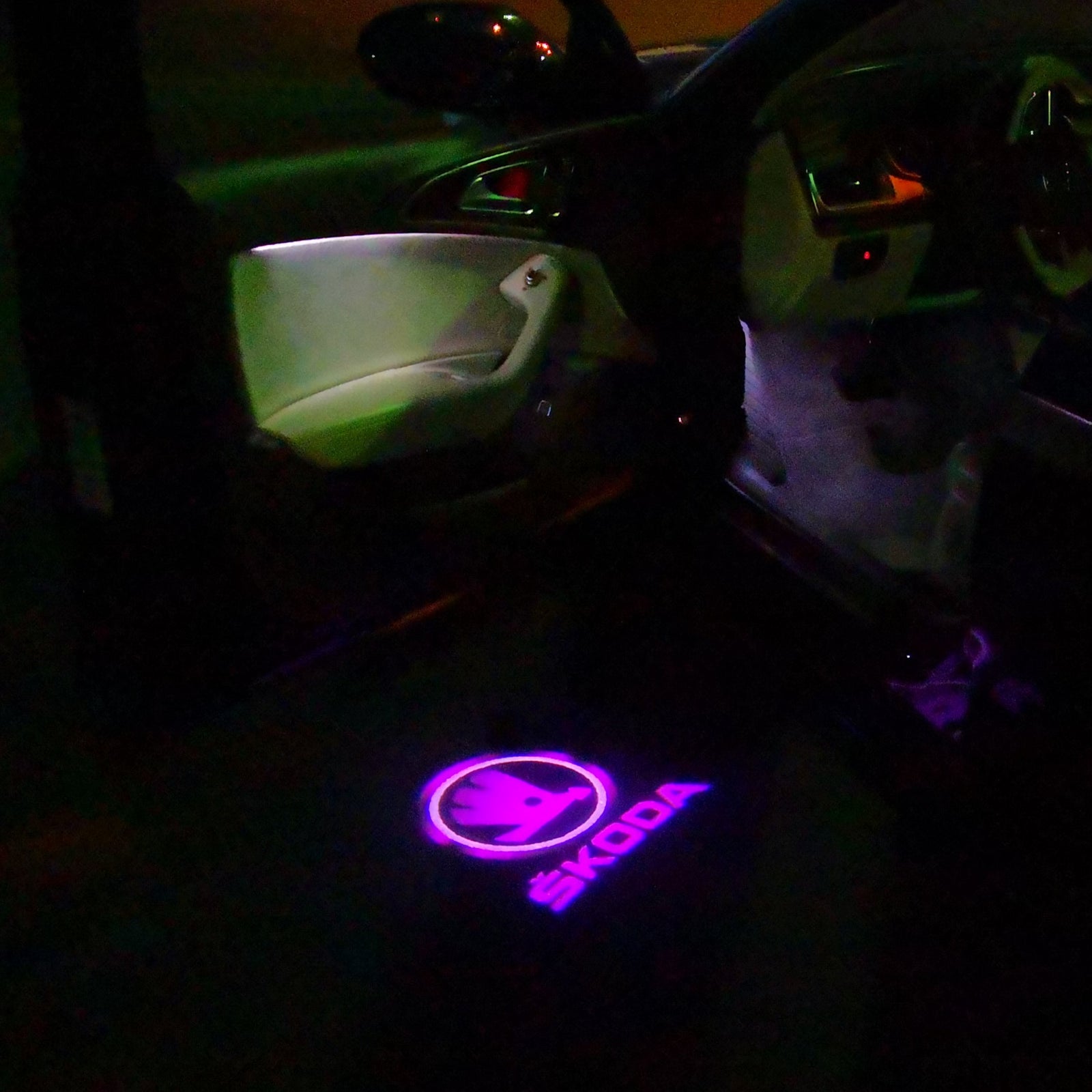 SKODA ORIGINAL LOGO PROJECTOR LIGHT Nr. 04 (quantity 1 = 2 Logo Film